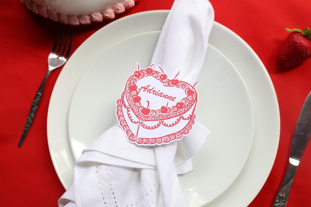 Cake Name Place Cards–custom Name Tags for Girl Dinner, Bachelorettes ...