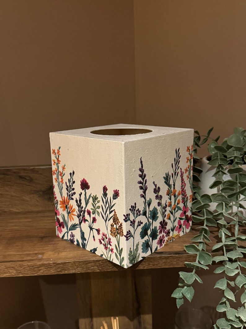 Stunning Floral Meadow Decoupaged Tissue Box Holder. - Etsy