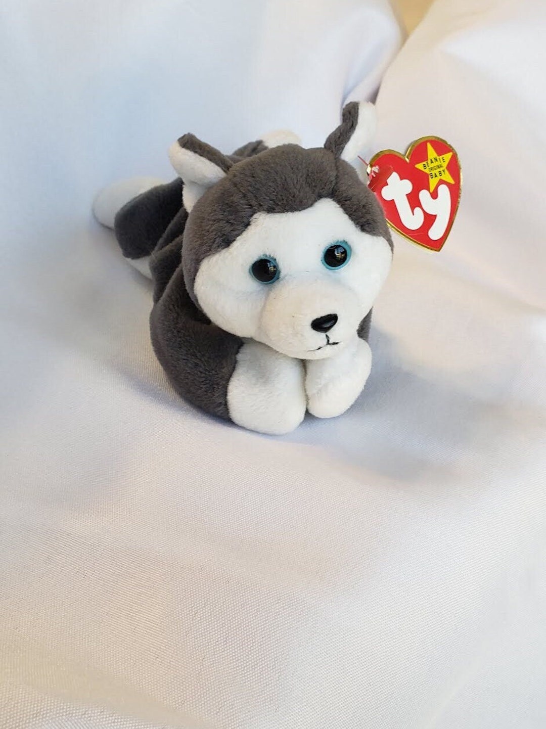 TY Beanie Baby - NANOOK the Husky. Style # 4104. 11/21/96 B-day. PVC ...