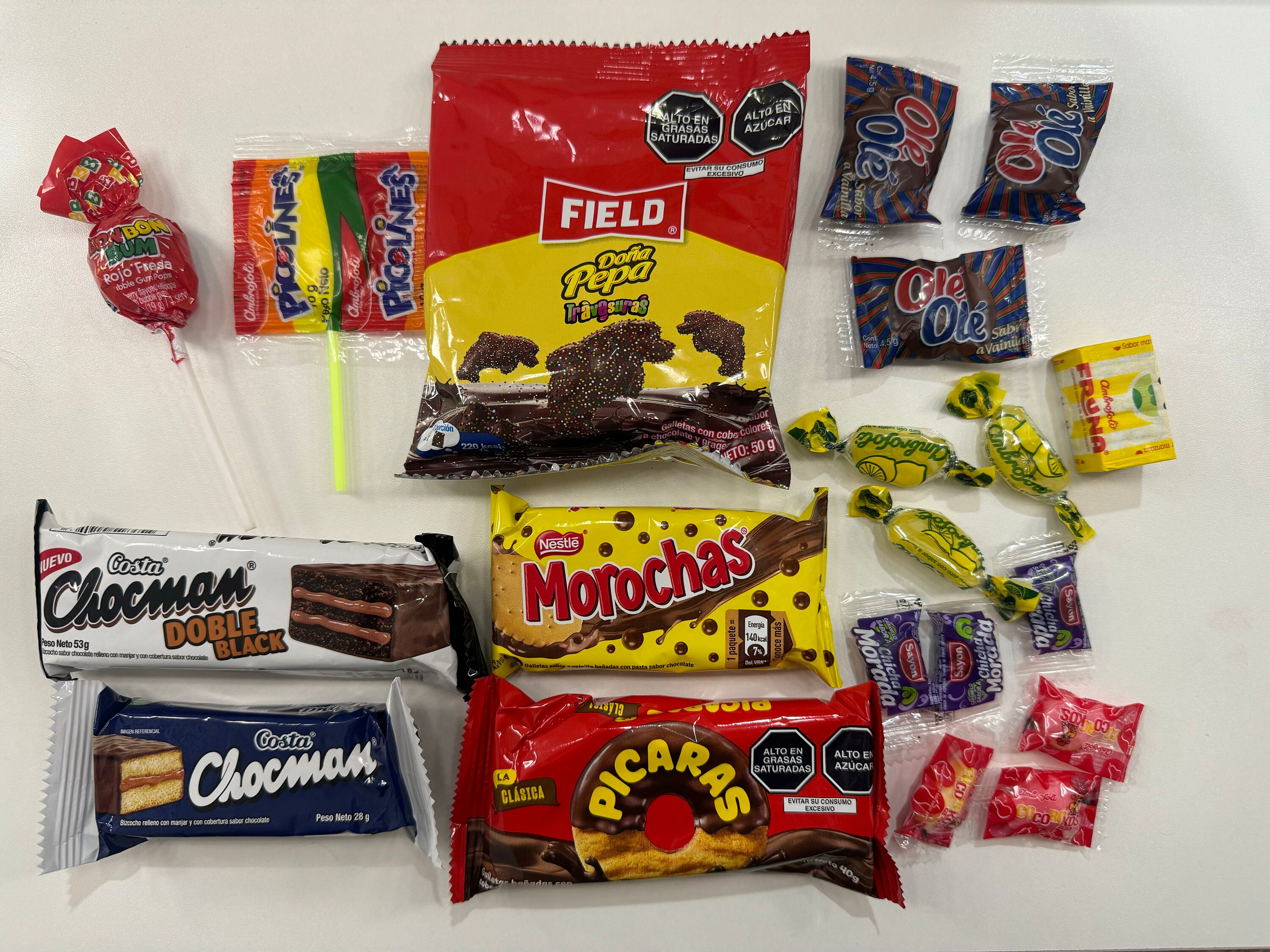 Mini Peruvian Candy Box With Assortments of Cookies Candy Chocolate 20 ...