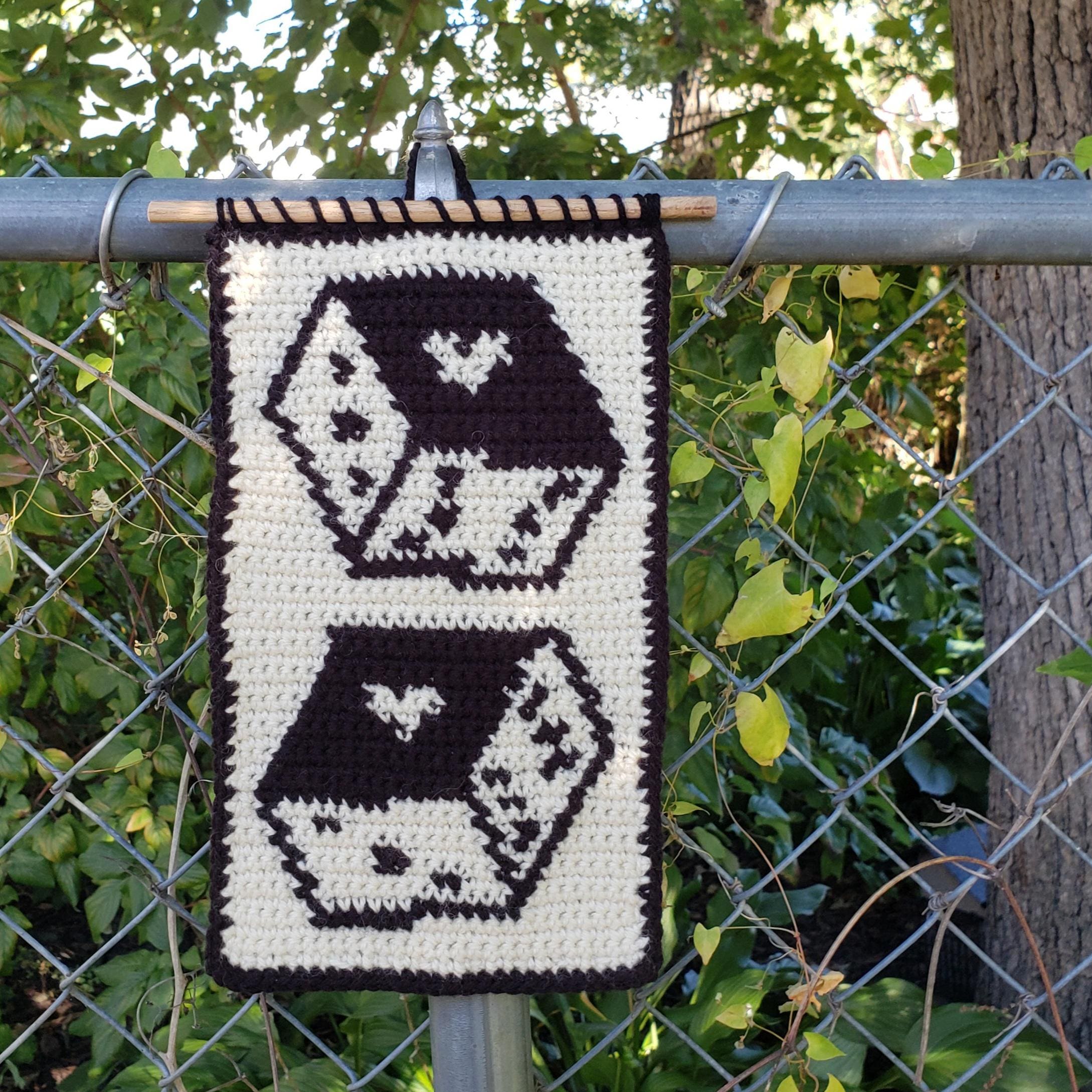 Heart Snake Eyes Tapestry Crochet PDF Pattern, Dice Single Crochet ...