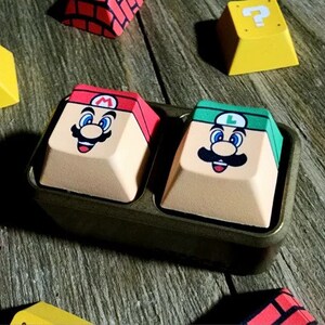 MARIO LUIGI KEYCAPS 2-pcs Set, Keycap, Custom Anime Keycaps, Cherry Mx ...