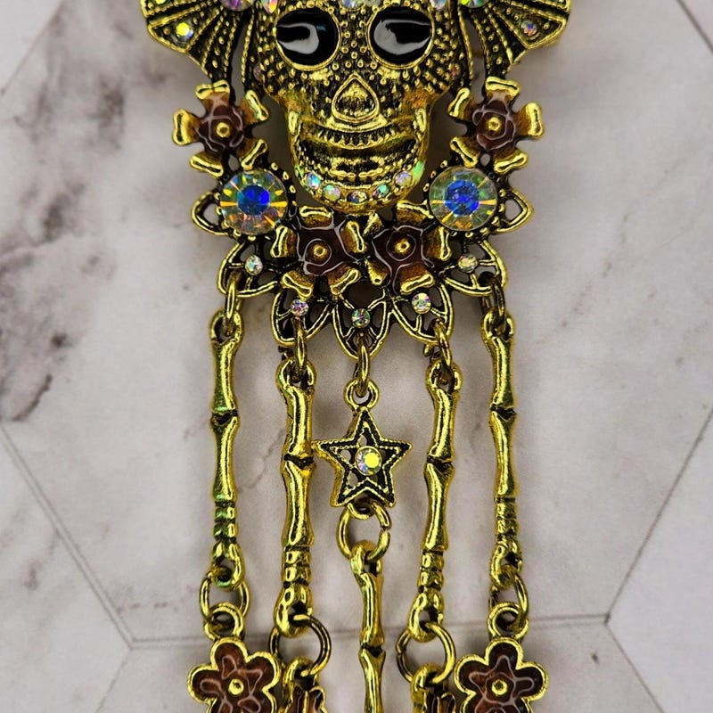 Skull Brooch - Etsy