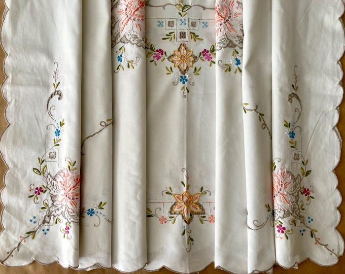 Vintage Cotton Tablecloth With Hand Embroidery, Cutwork Details and ...
