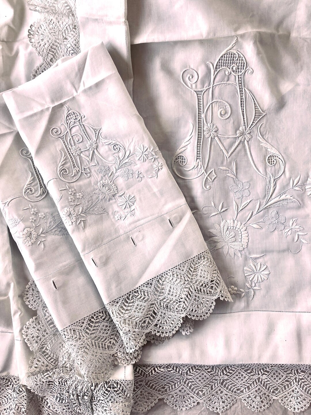 Unique Antique Bedding With Handmade Bobbin Lace Trims. Needlework With ...