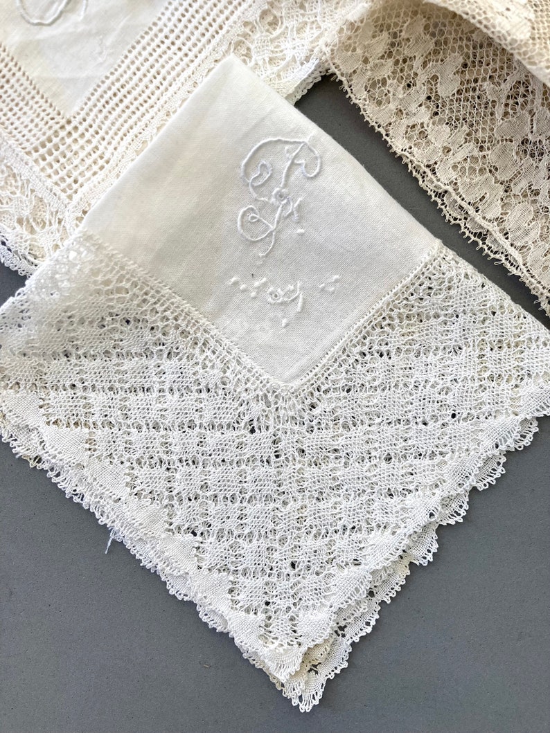 Vintage Antique Handkerchief Set With Embroidered Initials and Lace ...
