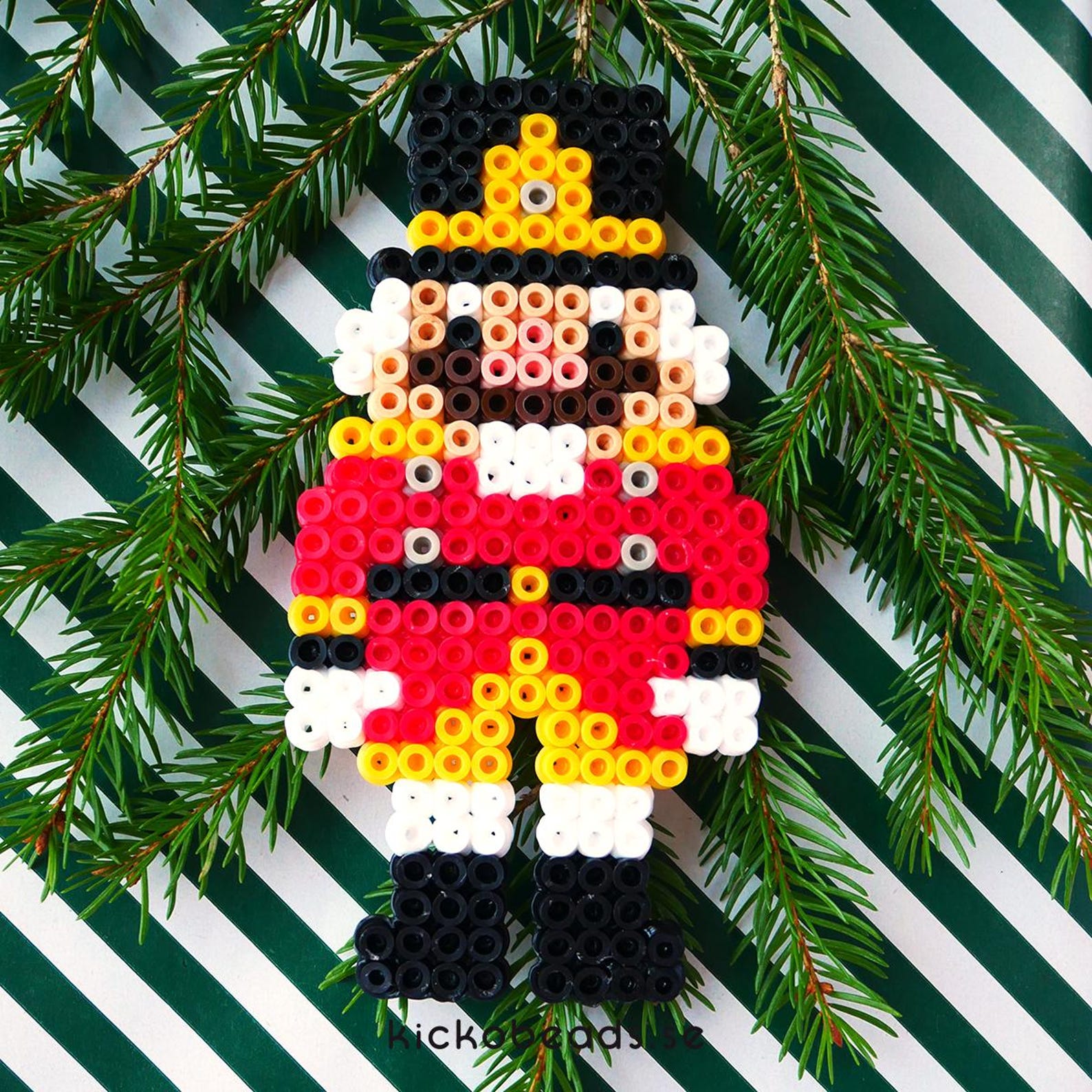 The NUTCRACKER & the MUSKY KING X-mas Decor Christmas Crafts Perler ...