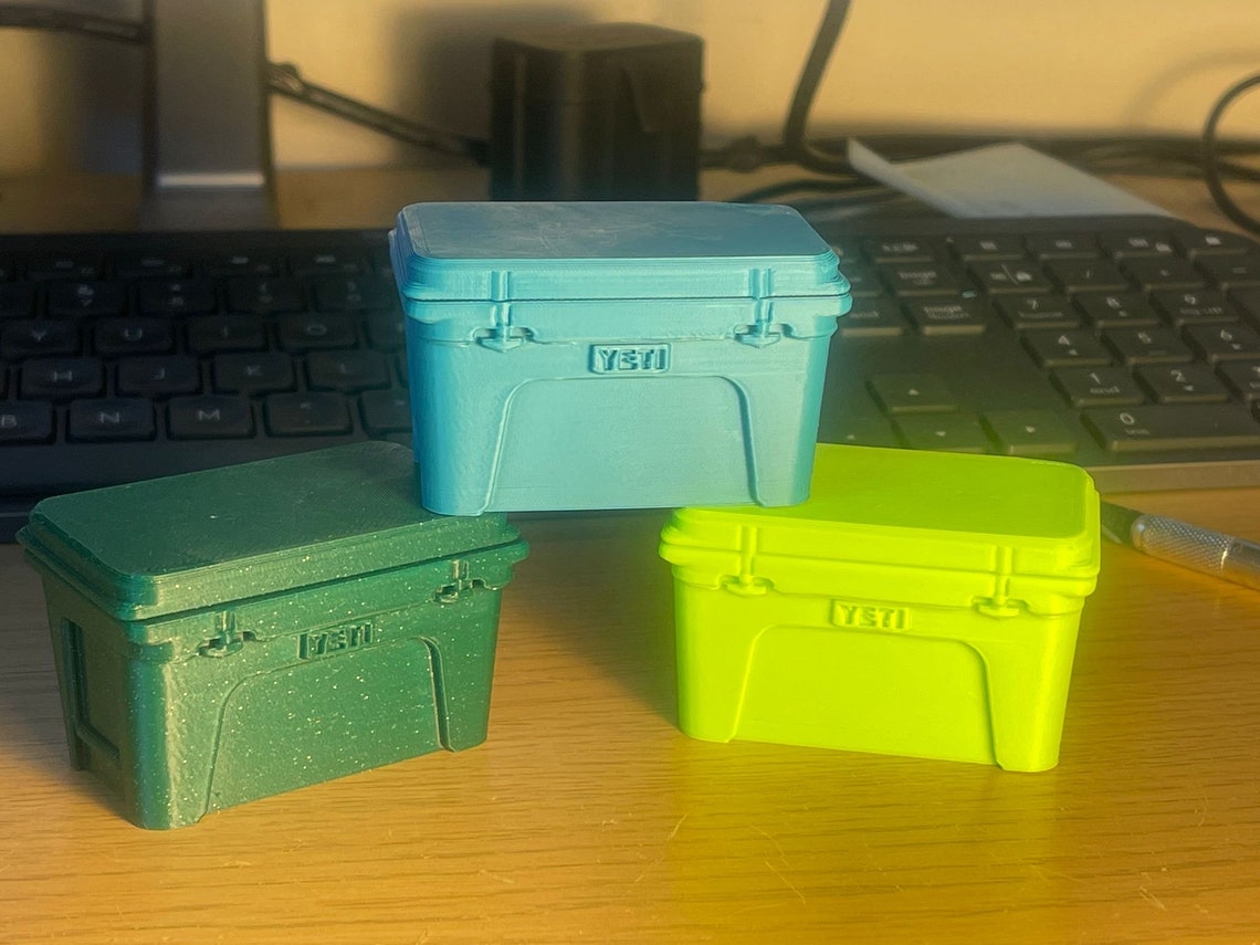 3D Printed Yeti Coolbox, 1/10th Scale. Ideal for RC Cars or Yeti ...