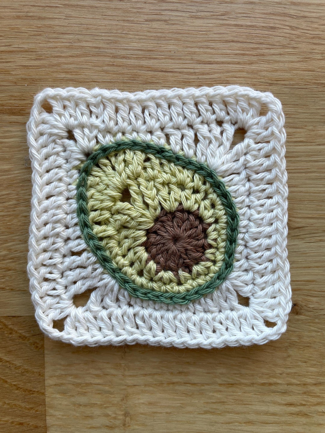 AVOCADO GRANNY SQUARE | Beginner Friendly Pdf Pattern in English - Etsy