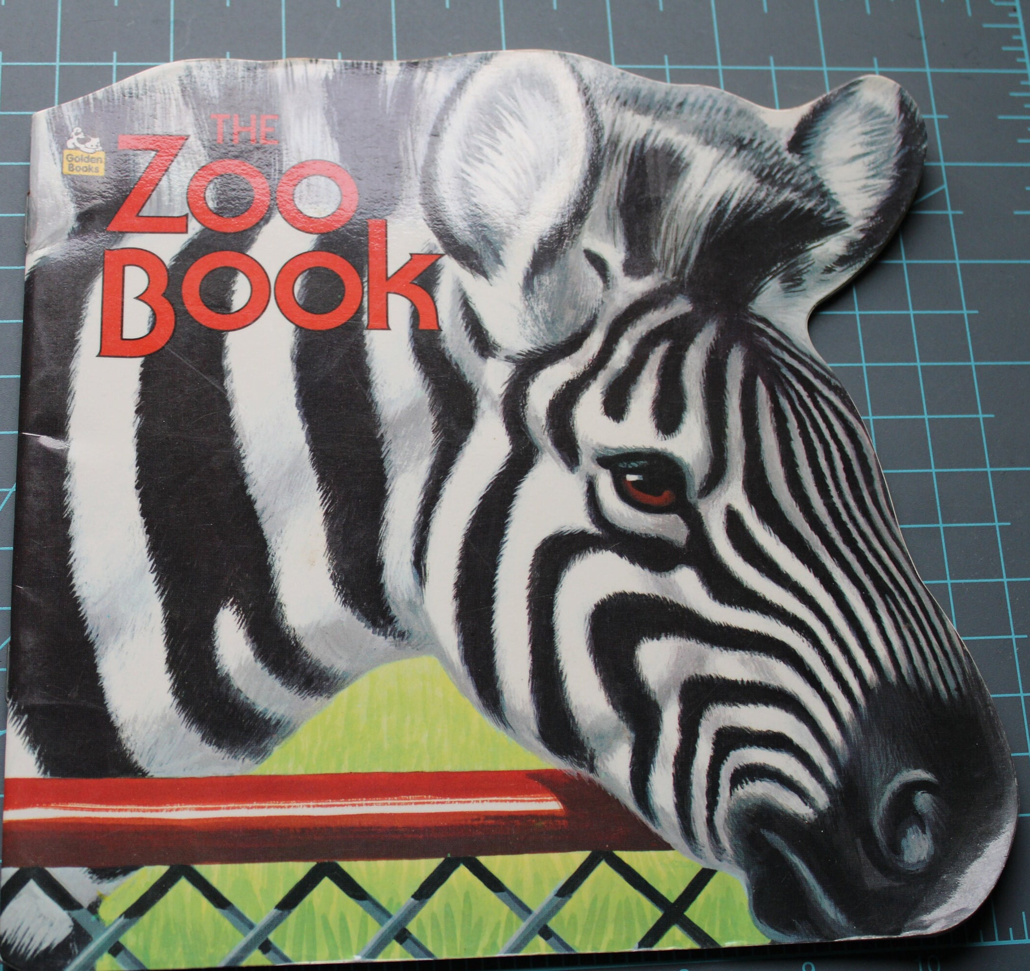 The Zoo Book A Golden Super Shape Book Vintage 1967 - Etsy