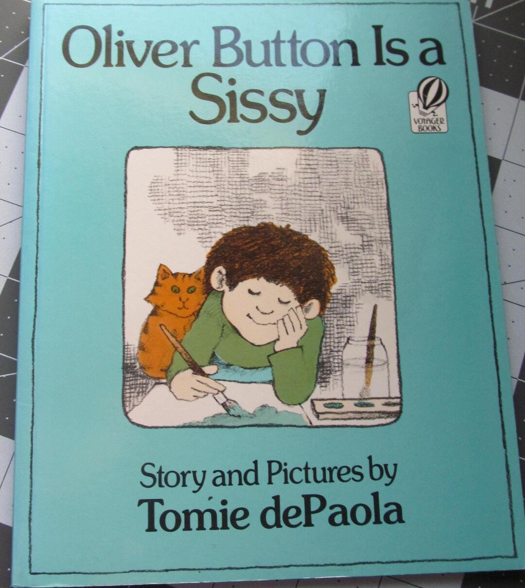 Oliver Button is a Sissy Softcover Story and Pictures by Tomie Depaola ...