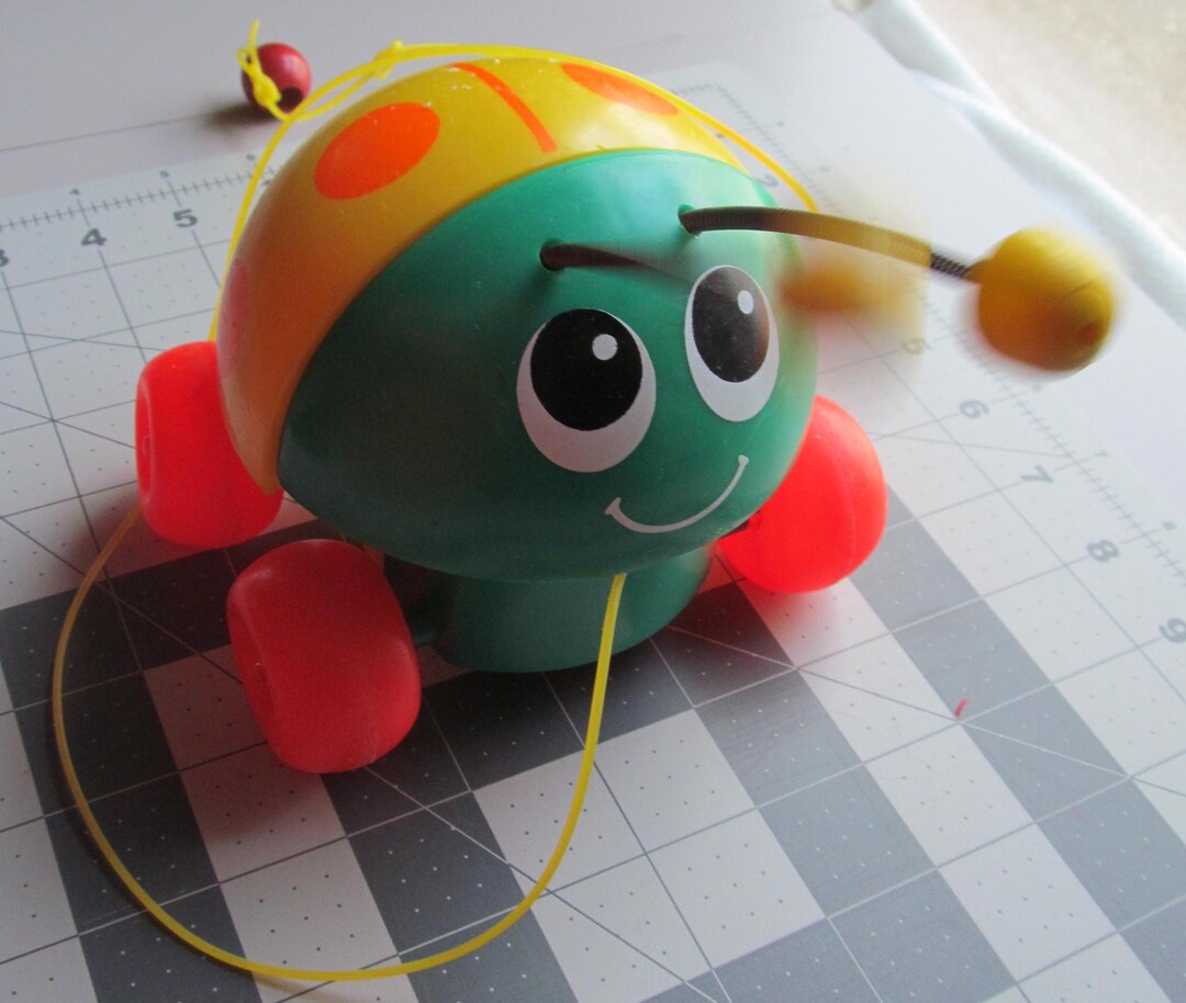 Fisher Price Plastic Ladybug Pull Toy Retro Vintage 1982 Toy - Etsy