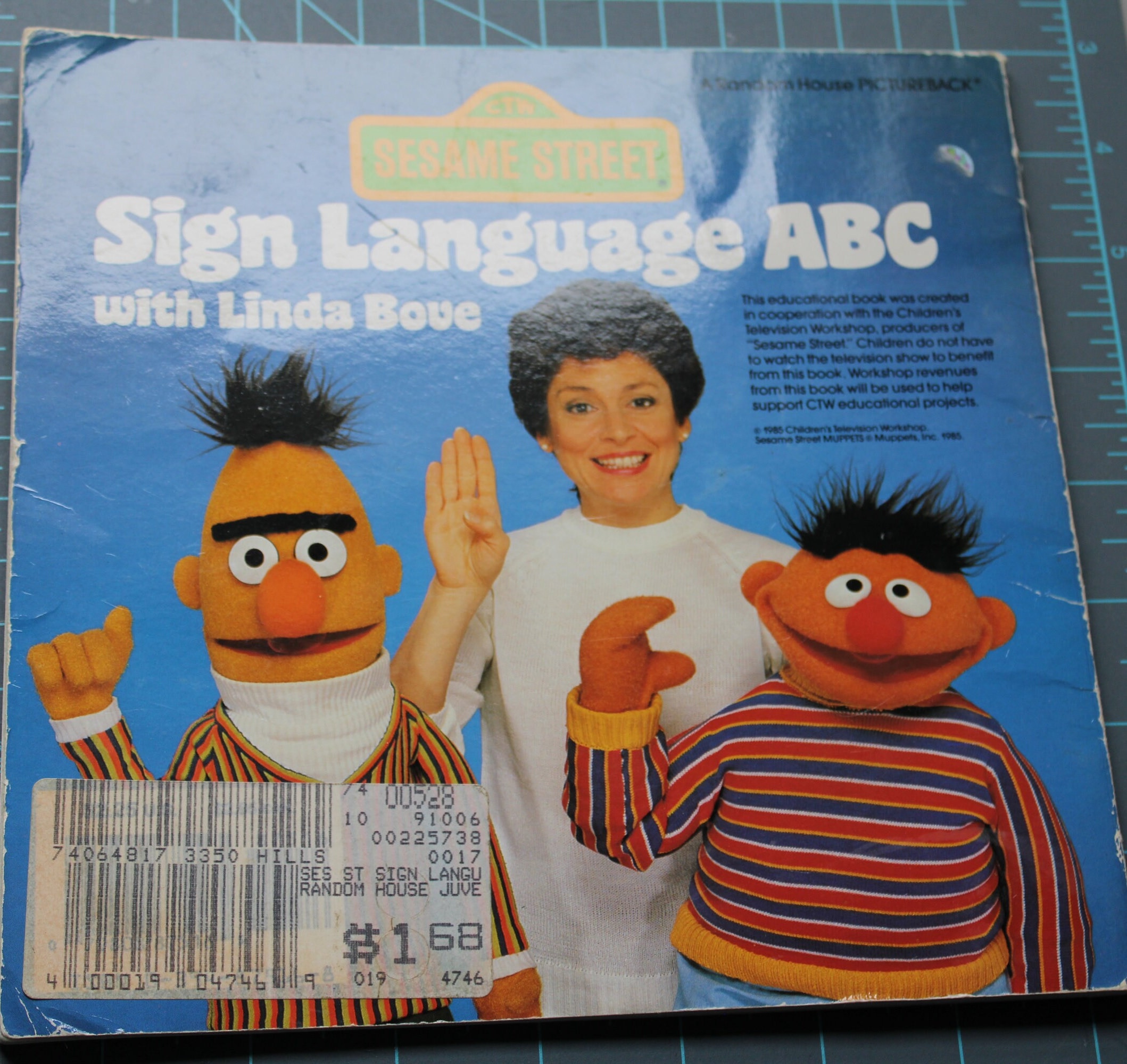 Sesame Street Sign Language ABC With Linda Bove Softcover 1985 - Etsy