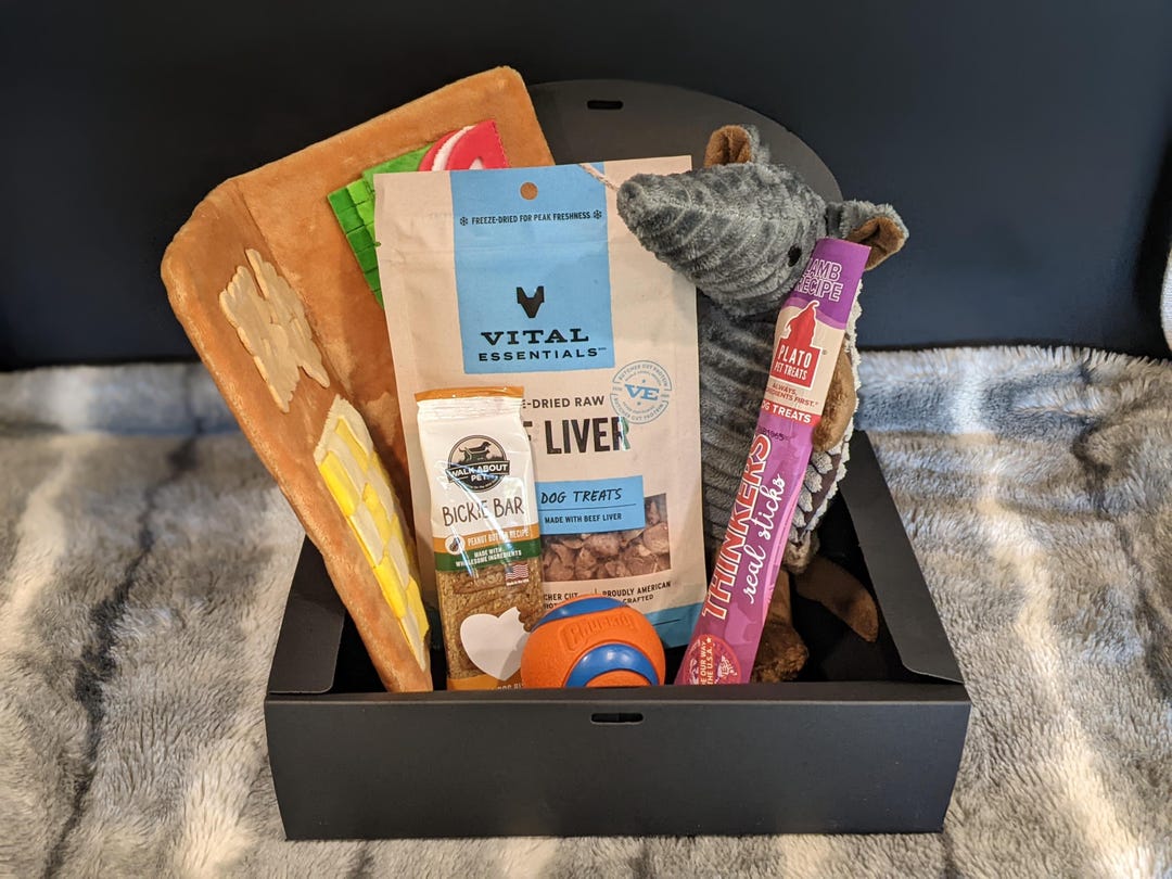 Deluxe Dog Subscription Box High Quality Items 3 Toys, 3 Treats Elegant ...