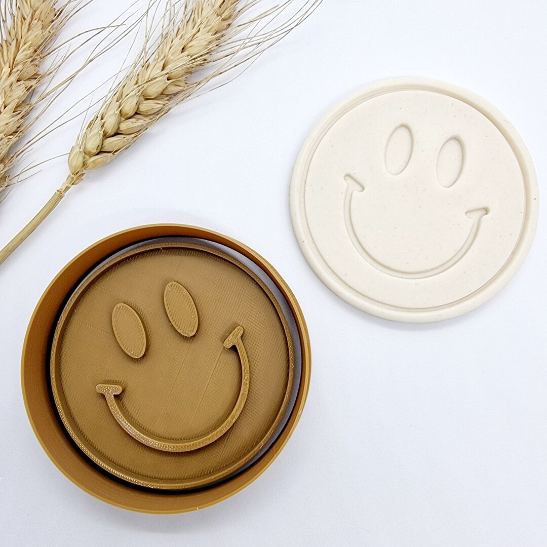 70's Smiley Face Retro Themed Cookie Cutter & Fondant Embosser Stamp ...