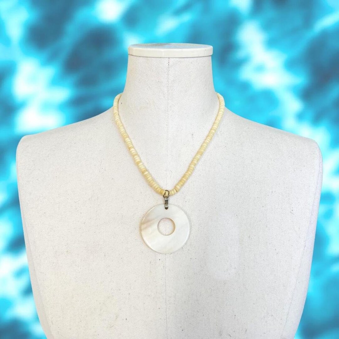 Y2K Shell Necklace Mermaidcore Necklace Iridescent Shell - Etsy