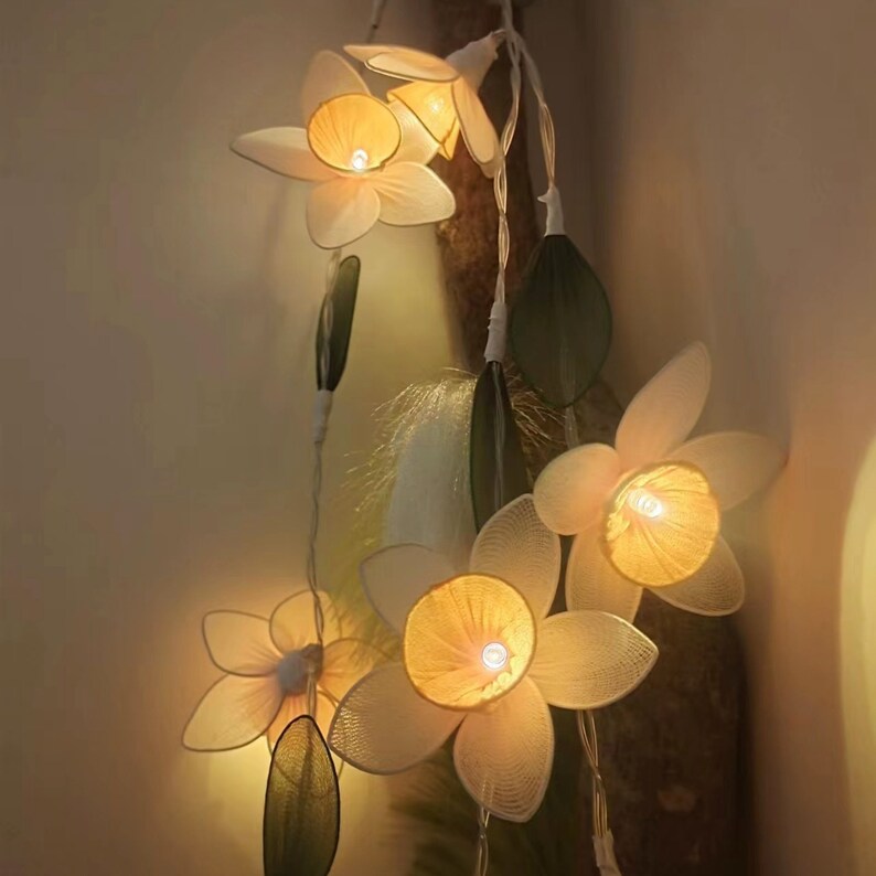 Handmade Daffodil String Lights: Romantic Floral Garland Lighting - Etsy