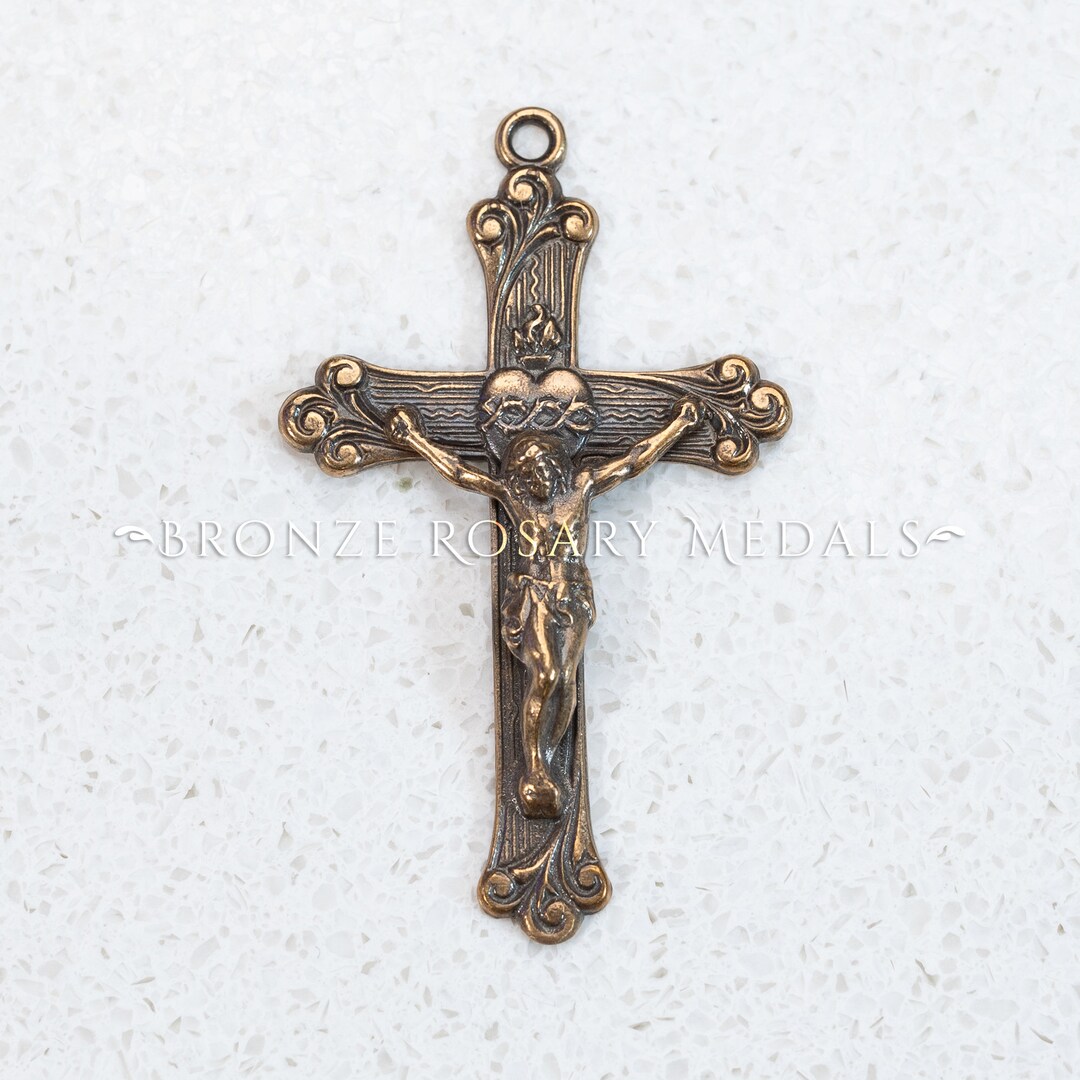 The Sacred Heart of Christ With Scroll Points Heirloom Bronze Rosary ...