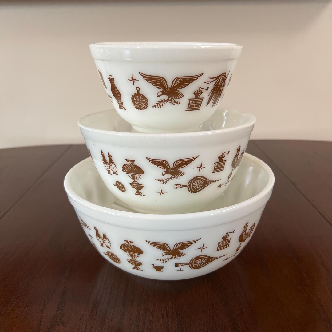 Pyrex - Early American - Mixing Bowls - Milkglass Nesting Bowls - 401 ...