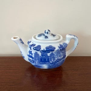 Blue Willow Pattern China Teapot China Toy Teapot Childrens Toy Teapot ...