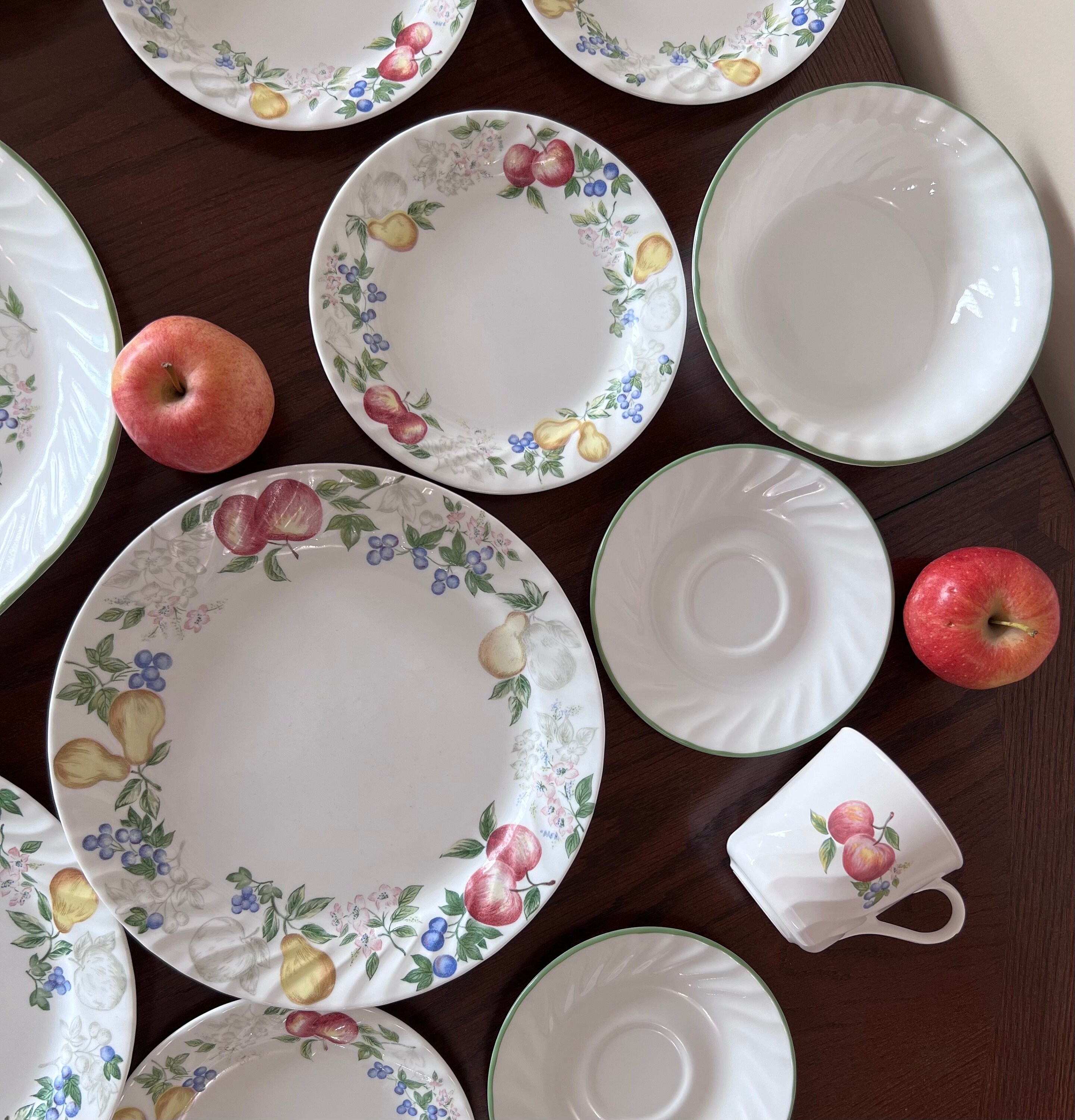 Corelle Corning Chutney Plates, Bowls, Cups, Saucers, Platter Vintage ...