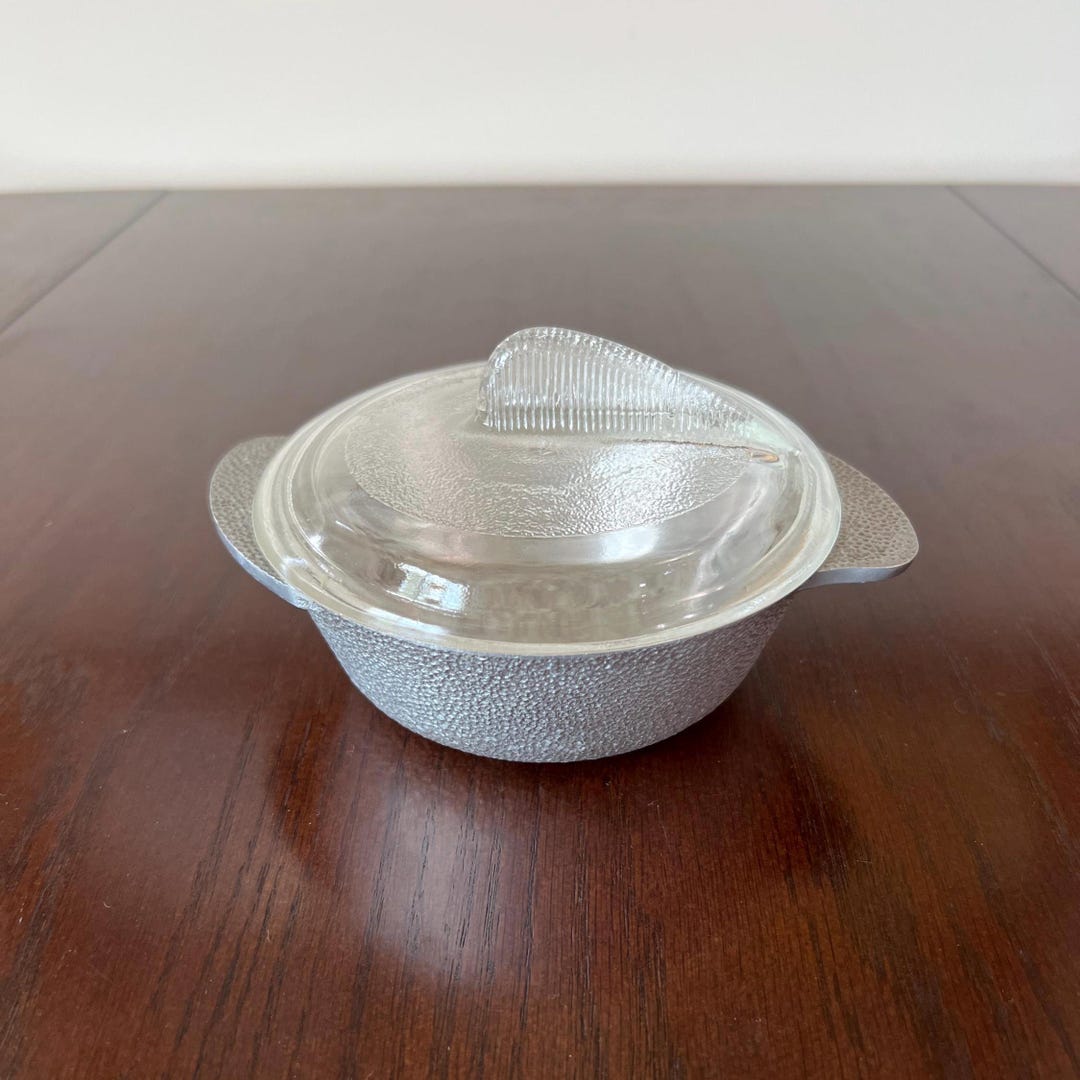 Glasbake Shark Fin Glass Lid W/ Hammered Aluminum Small Casserole - Au ...