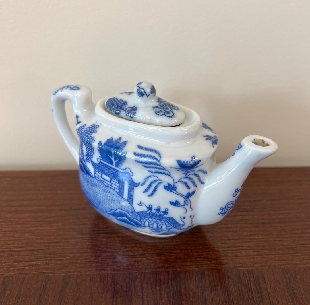 Blue Willow Pattern China Teapot - China Toy Teapot - Children’s Toy ...