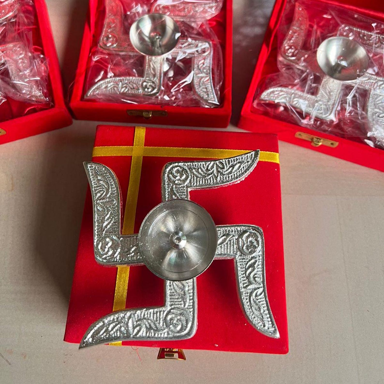 Swastik Deepam Gift Set, German Silver, Wedding Favour, Bulk Gifting ...
