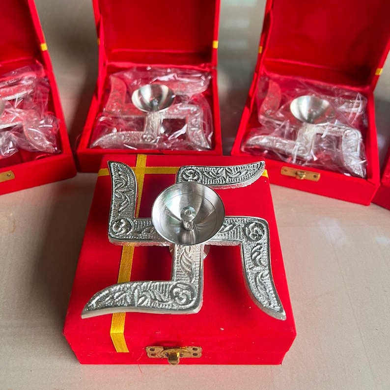 Swastik Deepam Gift Set, German Silver, Wedding Favour, Bulk Gifting ...