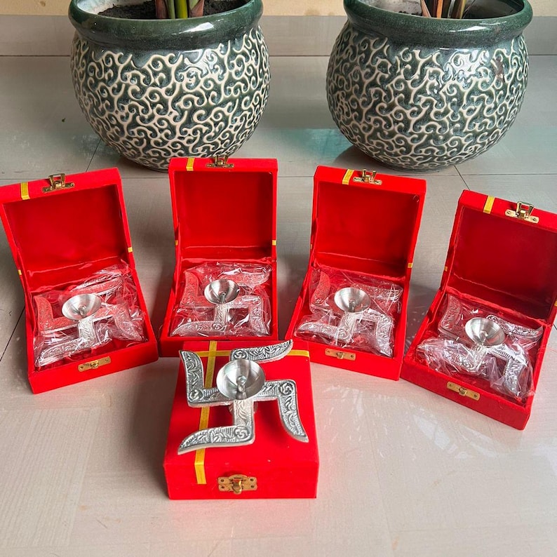 Swastik Deepam Gift Set, German Silver, Wedding Favour, Bulk Gifting ...