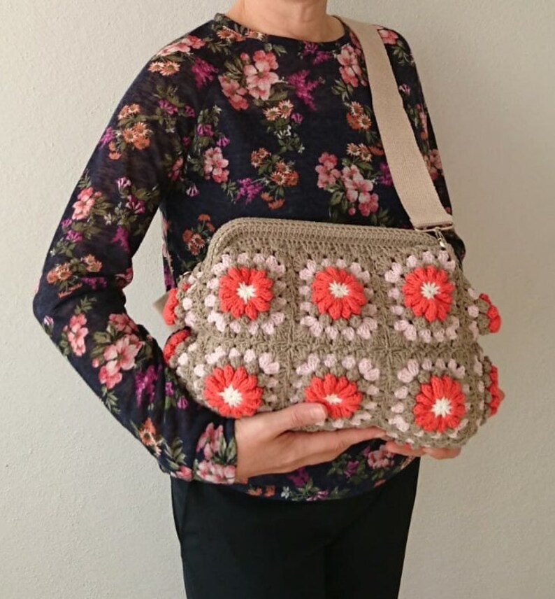 Colorful Granny Square Crochet Clasp Clutch and Crossbody Bag, 2 in 1 ...