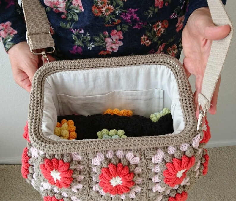 Colorful Granny Square Crochet Clasp Clutch and Crossbody Bag, 2 in 1 ...