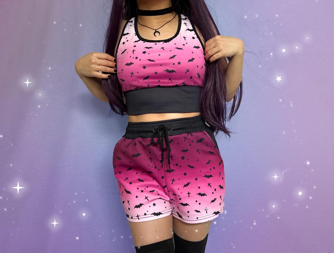 Pastel Goth Bats Tank Top Celestial Creepy Cute Cropped Tank Cute Red ...