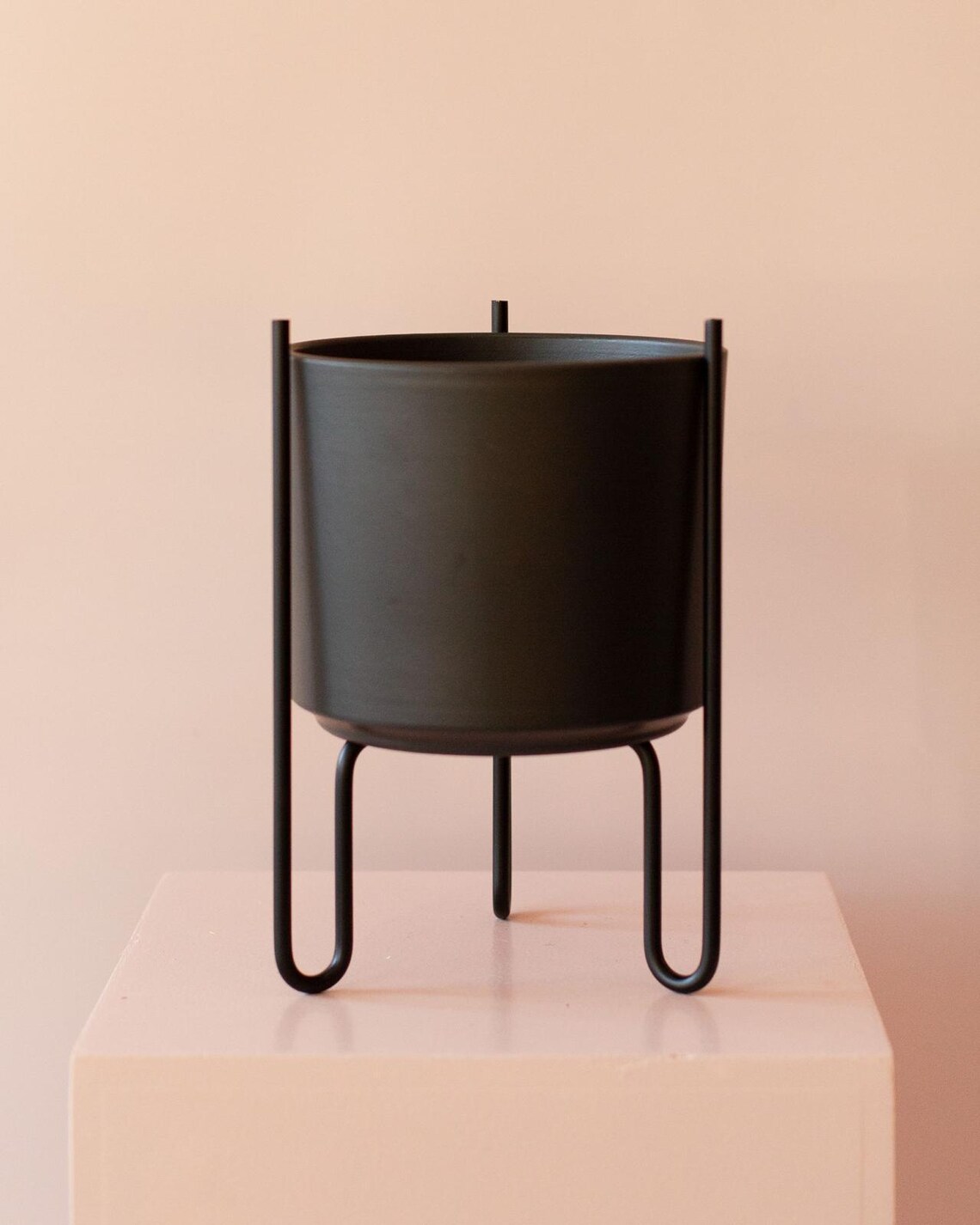 Minimalist Planter Stand. Metal, Modern Design. - Etsy