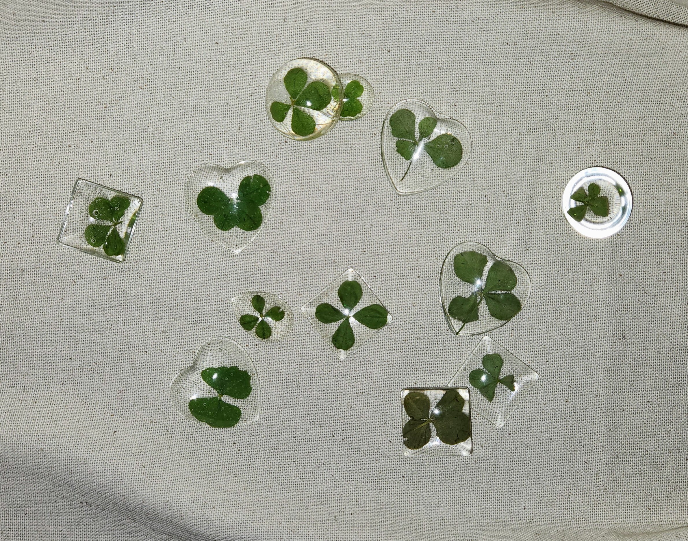 4 & 5 Leaf Clover Pocket Charms - Etsy