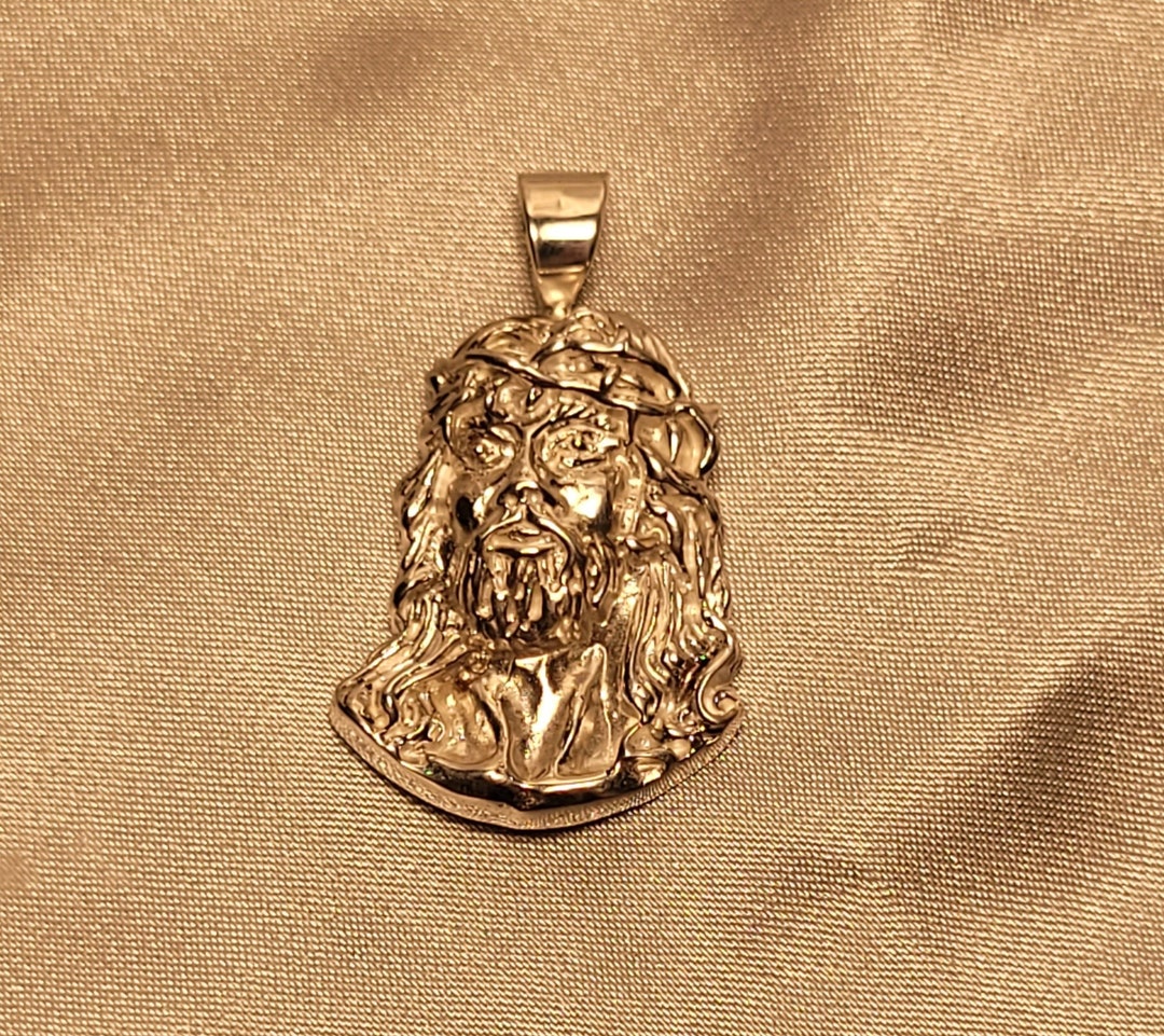 Jesus Christ Head Pendant. 3 Different Styles - Etsy