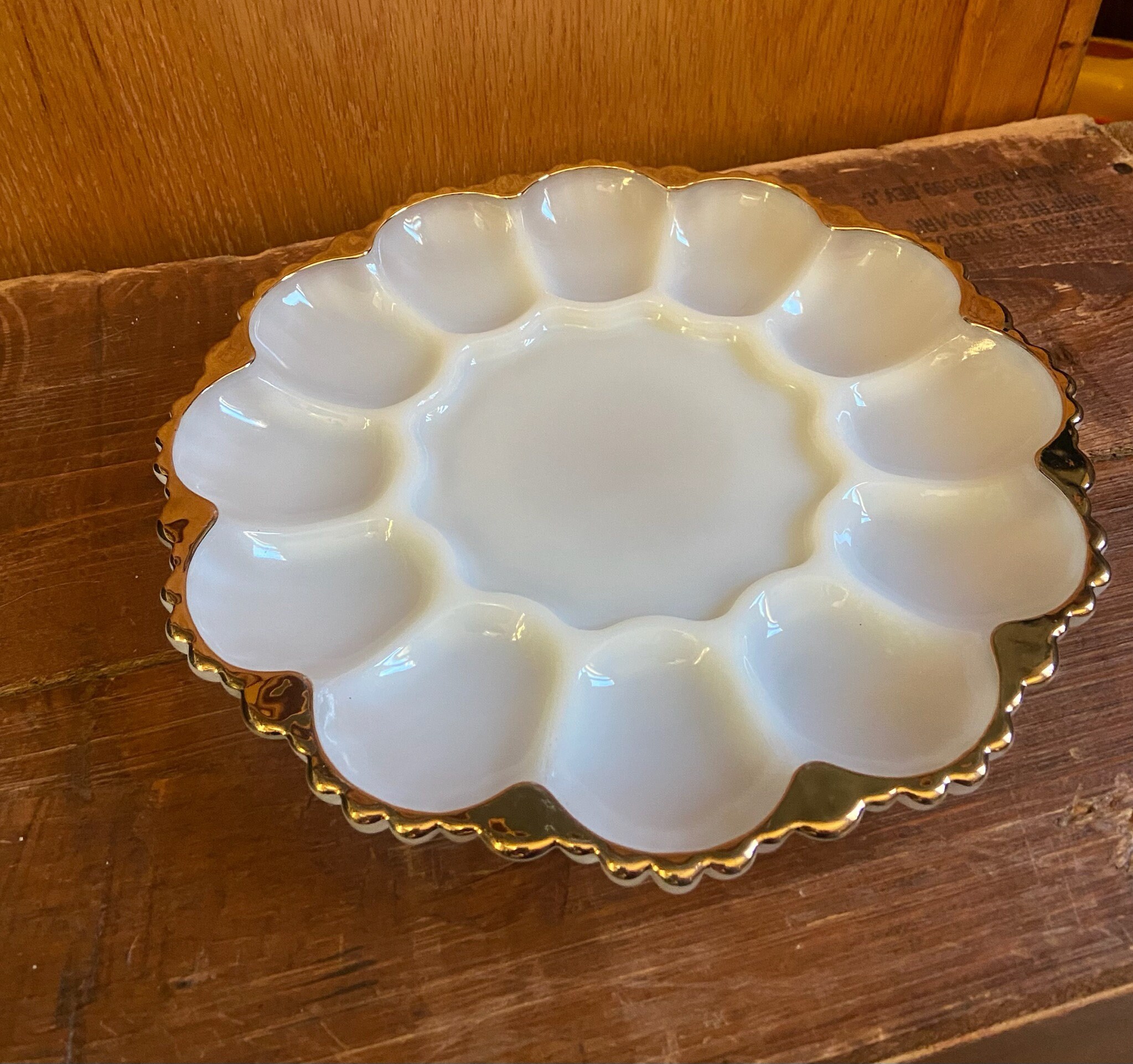 Vintage 1940's-1950s White Milk Glass Deviled Egg Plate 24k Gold Trim ...