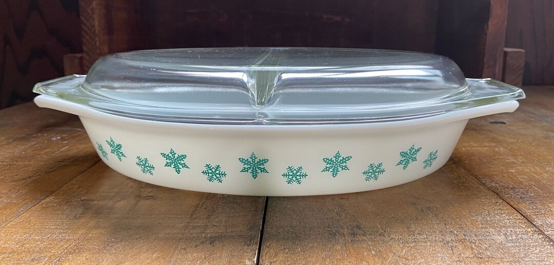 Vintage Pyrex Snowflake Divided Casserole/serving Dish With Lid 1 1/2 ...