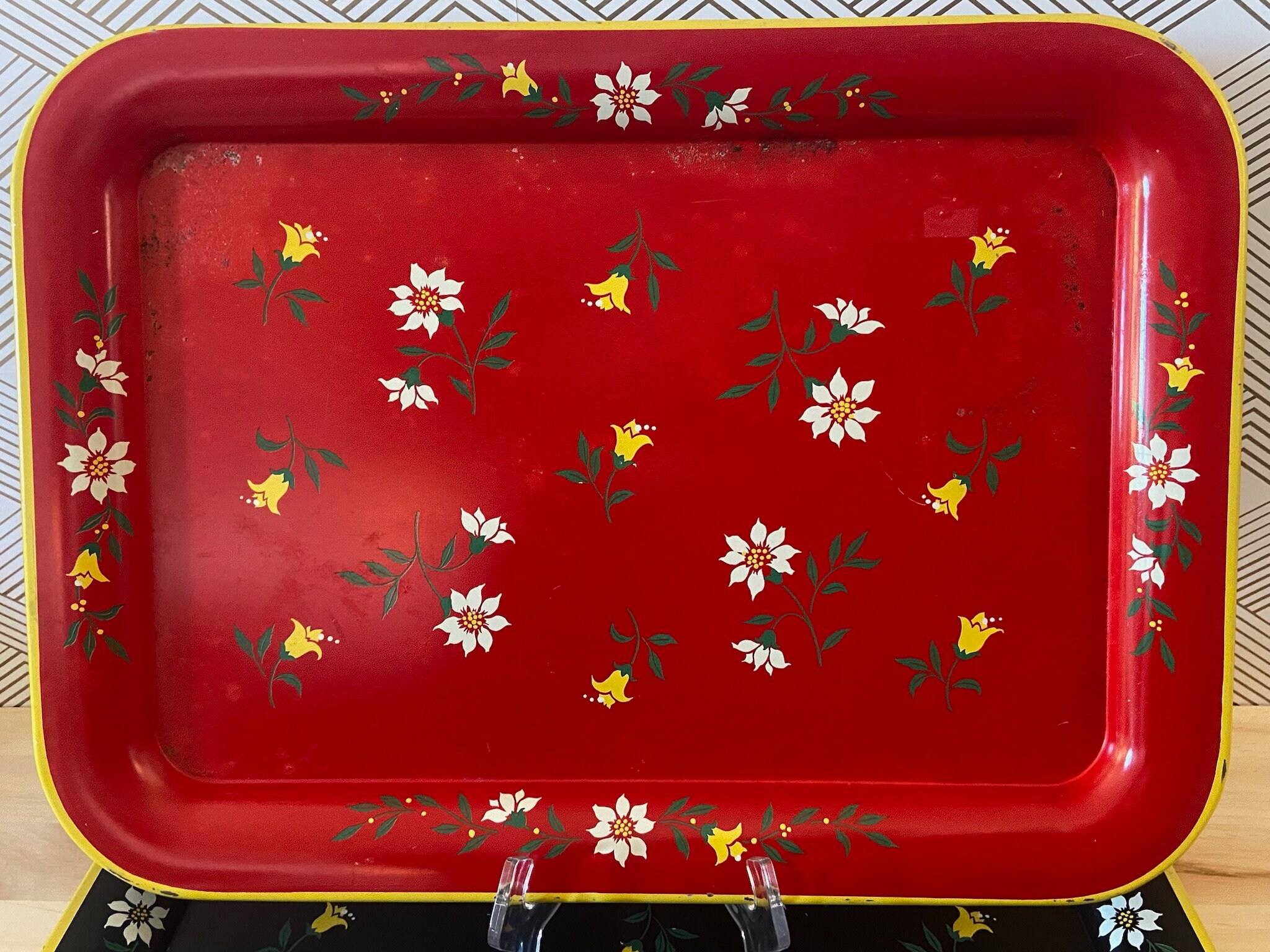 Vintage MCM Metal Lap Trays Snack Trays or Serving Trays Set of 4 - Etsy