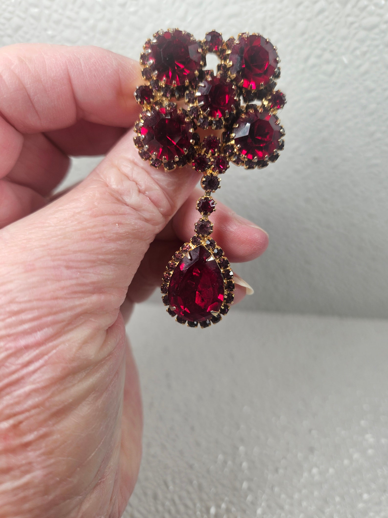 Kramer Multidimensional Red and Gold Brooch - Etsy