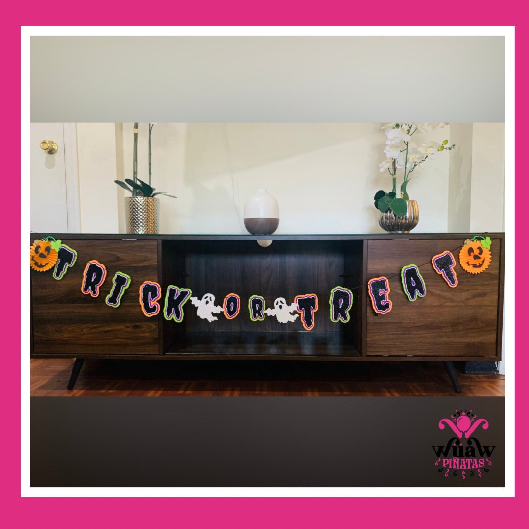 Spooky Banner ,halloween Pennant, Trick or Treat Banner - Etsy