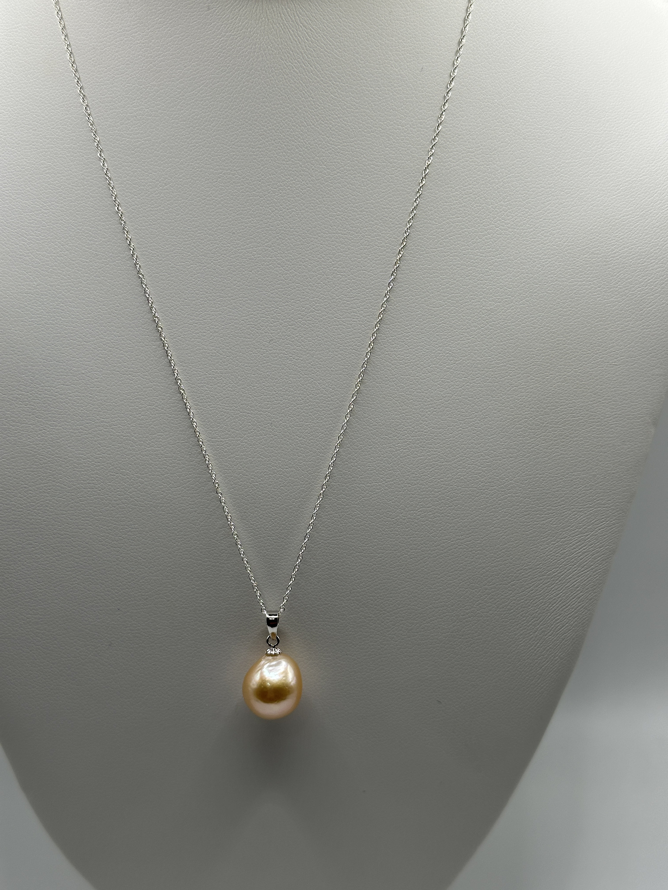 Edison Pearl Necklace - Etsy