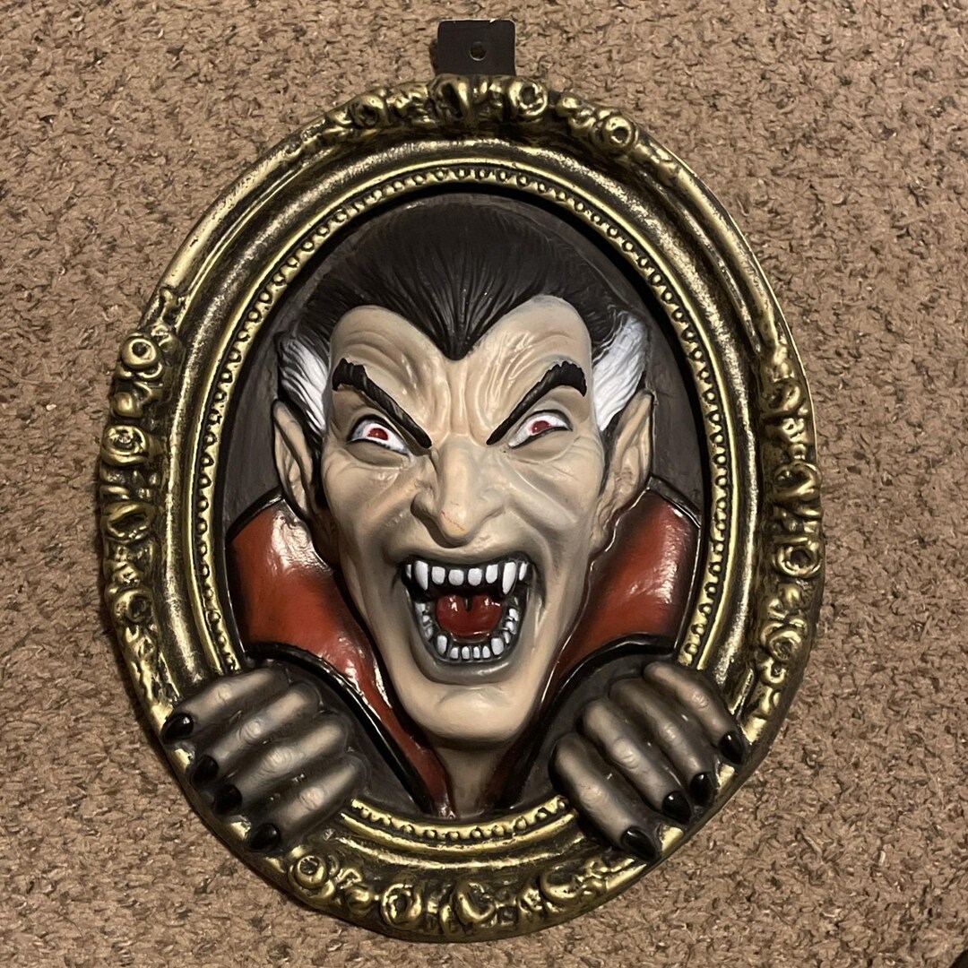 Vintage Rubies Dracula Vampire 3D Halloween Door Wall Hanging Picture ...