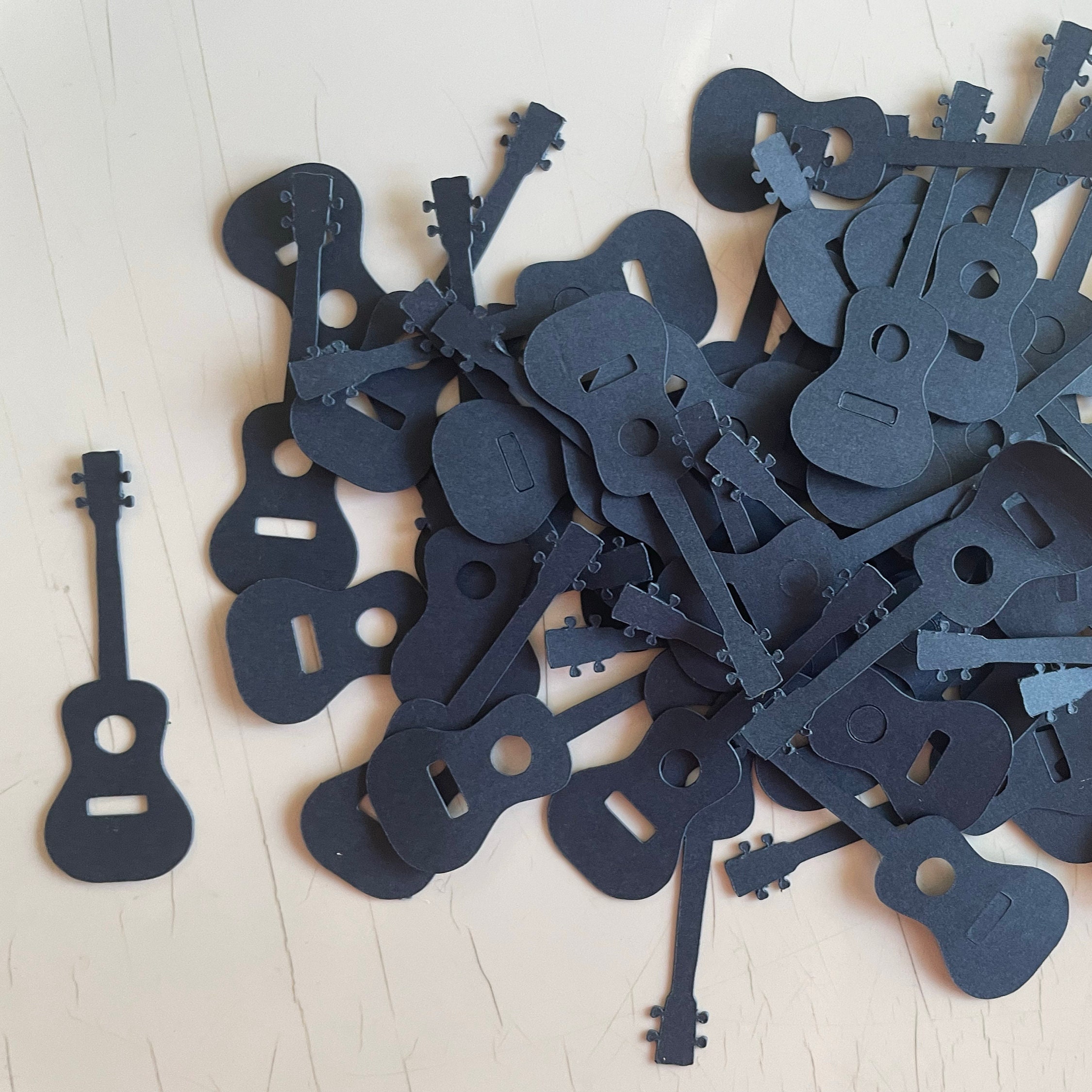 Ukulele Luau Confetti Set - 100 Pieces - Musical Instrument Party Decor ...