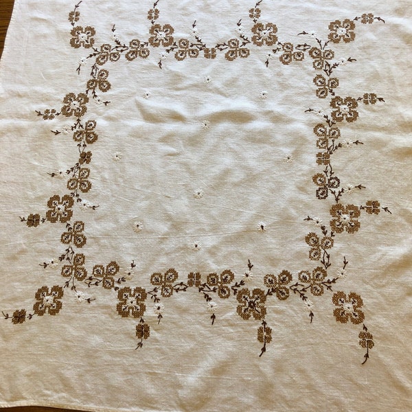 Square Table Topper - Etsy