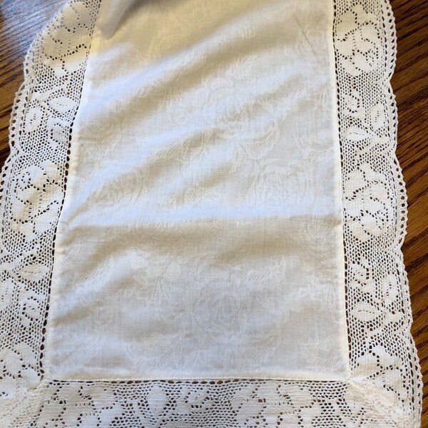 Lace Table Runner - Etsy
