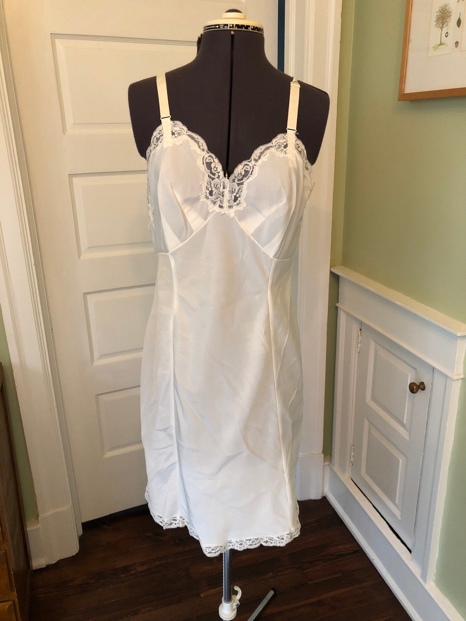 70s Off-white mold Magic Full Slip With Adjustable Shoulder Straps and ...