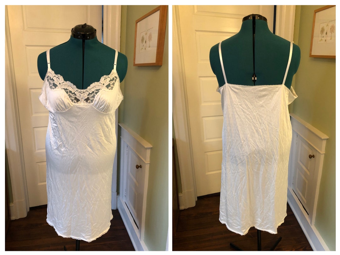 90s Vassarette Ivory Nylon Full or Dress Slip With Adjustable Straps ...