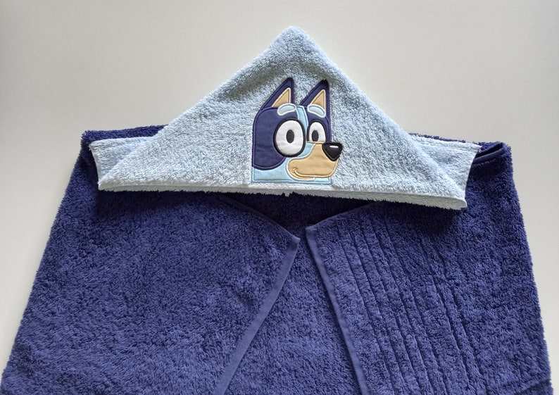 Bluey Hooded Towel, Peeker, Kids, Child, Toddler, Baby, Gift, Birthday ...