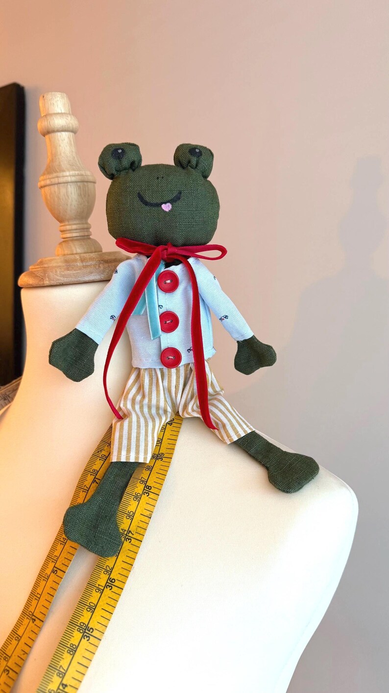 PDF Frog Doll Pattern With Clothing | Handmade Toy Tutorial - Etsy